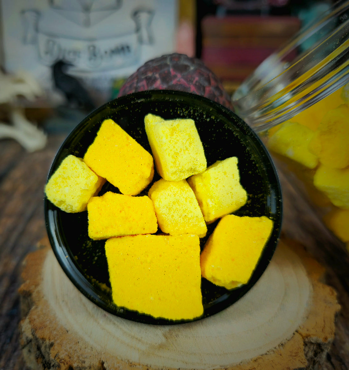 Xantheus Auregan | Spiced Leather & Cedar Scented Bath Bomb Rocks | Hi ...